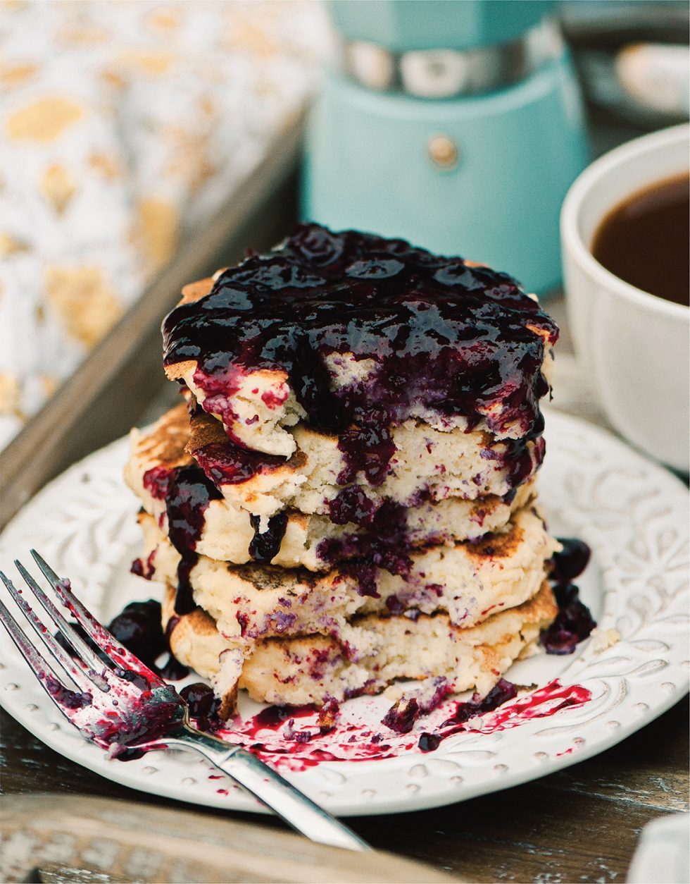 HOLIDAY RECIPES: Breakfast, Brunch, & Cocktails - Rizzoli New York